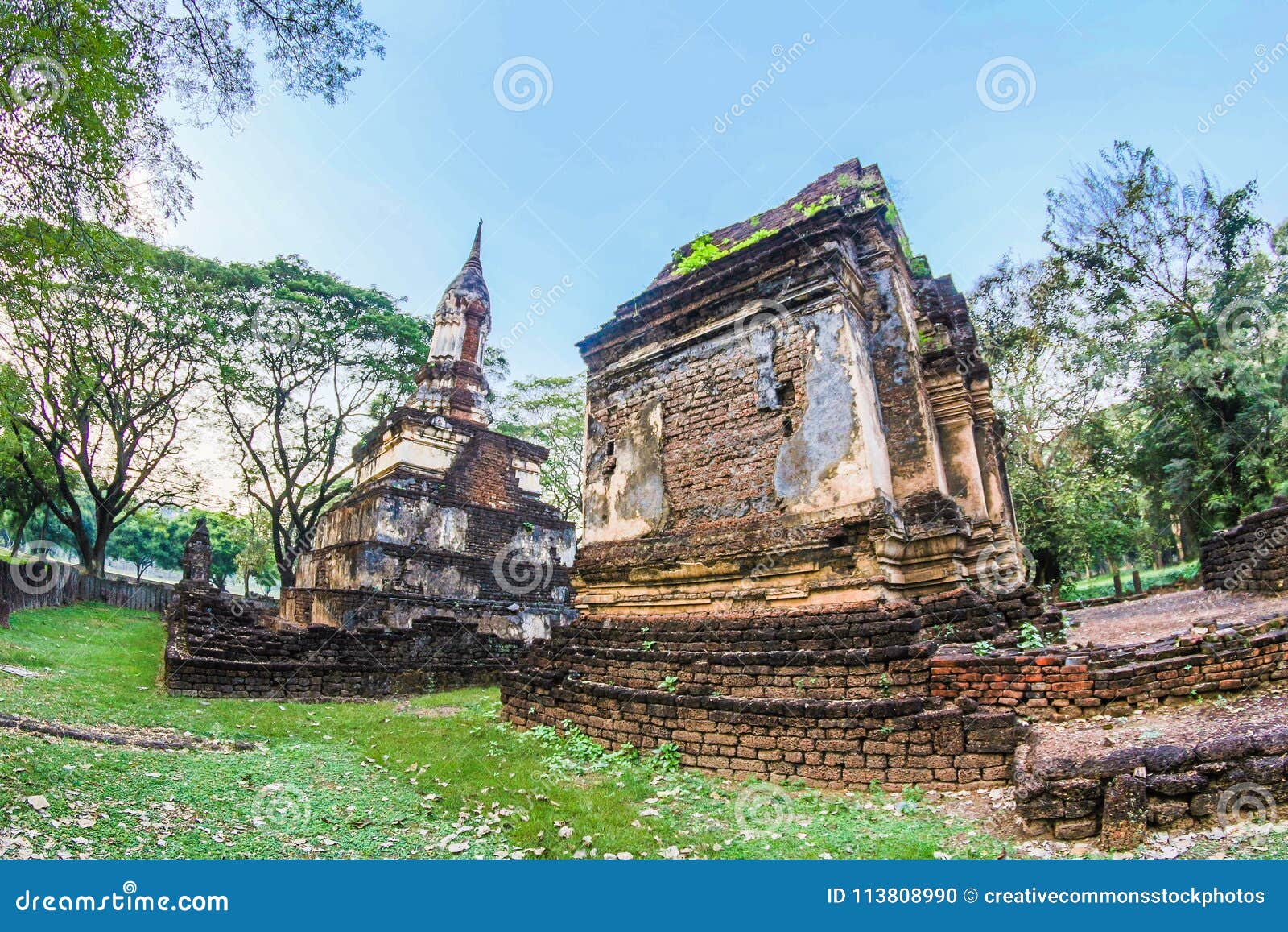 Brown And Gray Concrete Ruins Under Blue Sky At Daytime Picture. Image ...