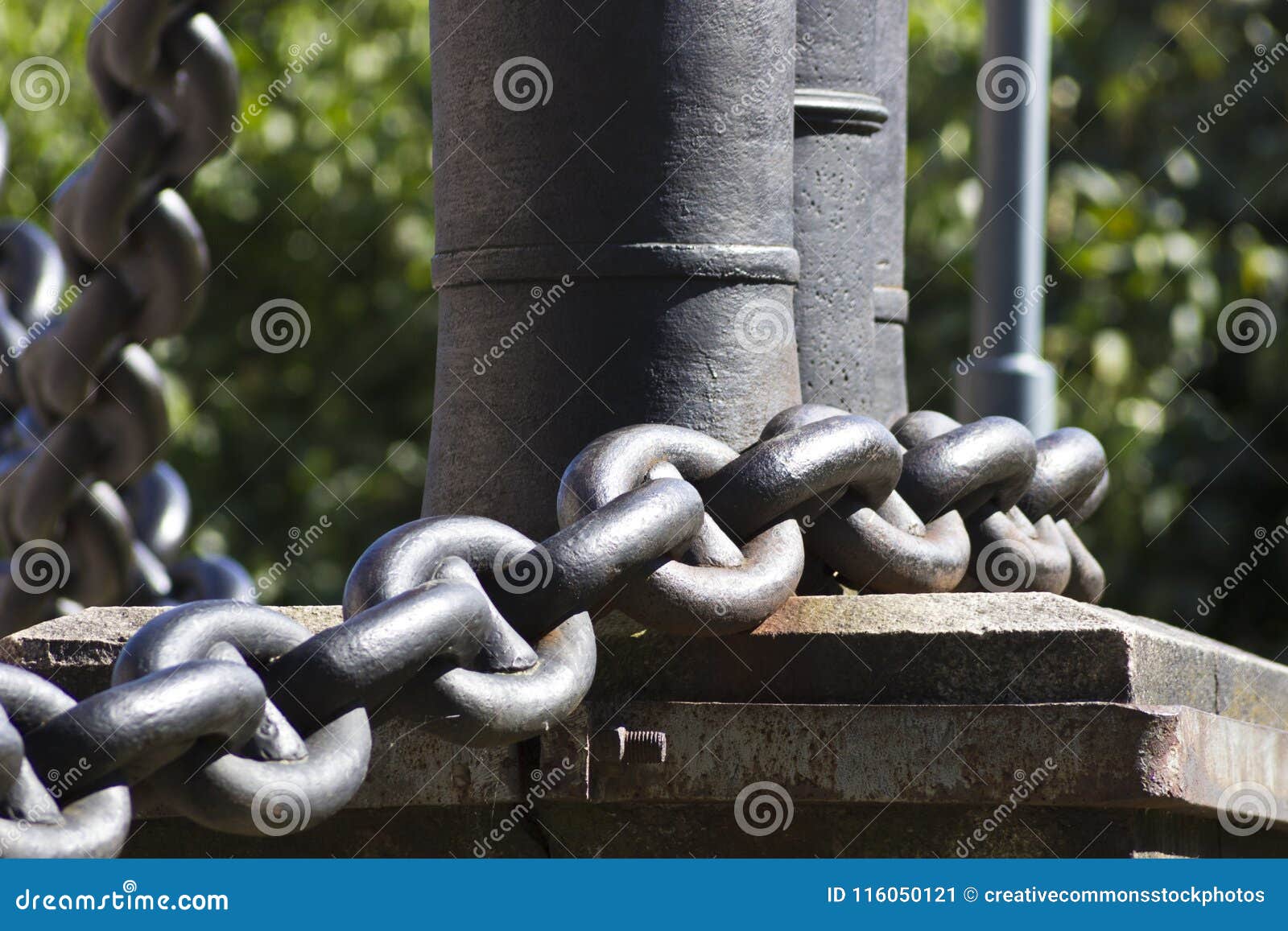Brown Metal Linked Chain Picture. Image: 116050121