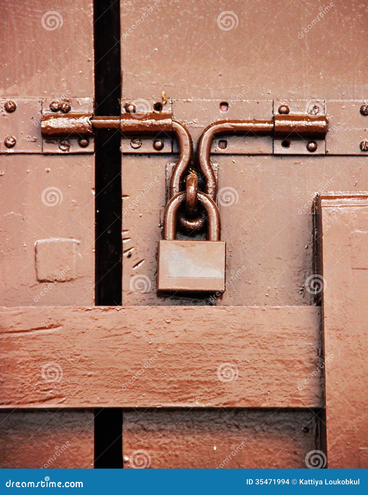 Brown Padlock on Hardwood Door Stock Photo - Image of texture, house ...