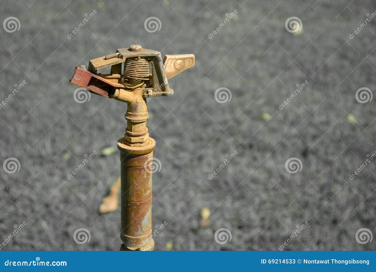 Brown rusty sprinkler stock image. Image of flow, system - 69214533