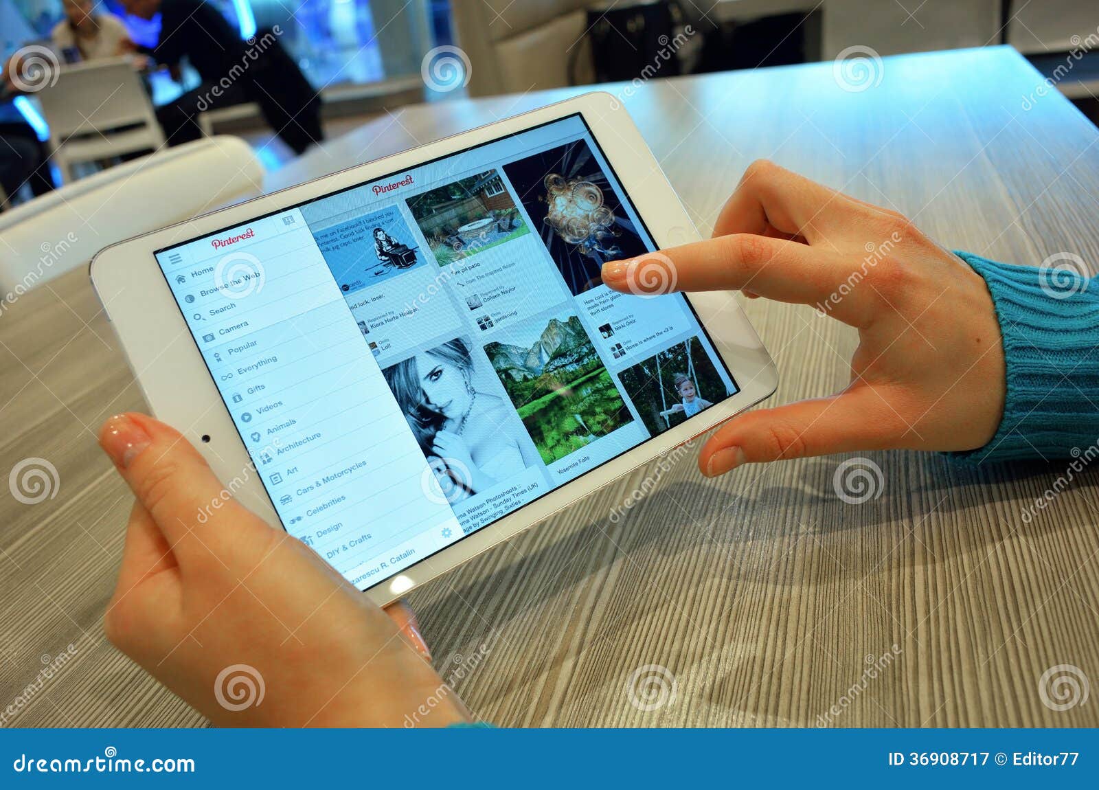 Browsing on Pinterest Website Editorial Photography - Image of ...