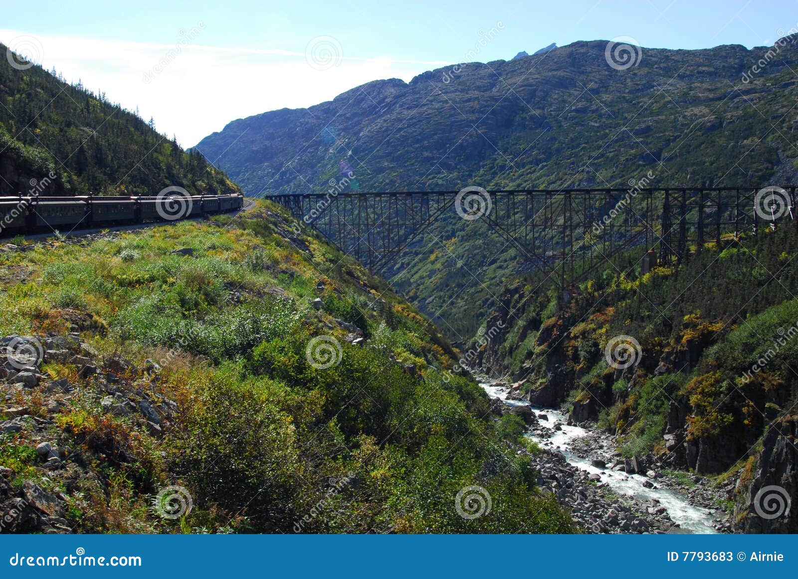 Brug over het ?Ravijn? stock afbeelding. Image of console - 7793683