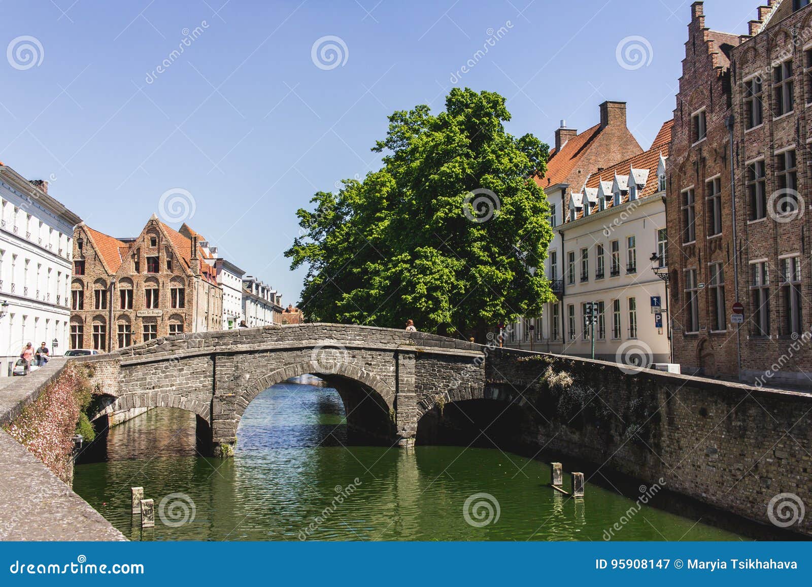 Bruges editorial photography. Image of historic, bruges - 95908147