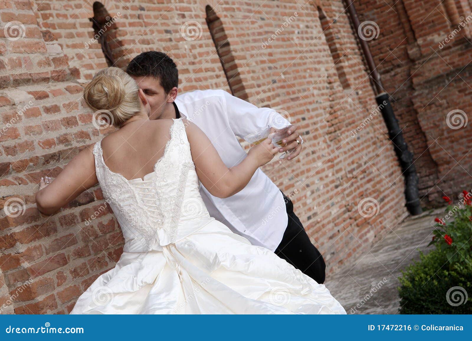 Bruid en bruidegom stock foto. Image of huwelijk, bruidegom - 17472216