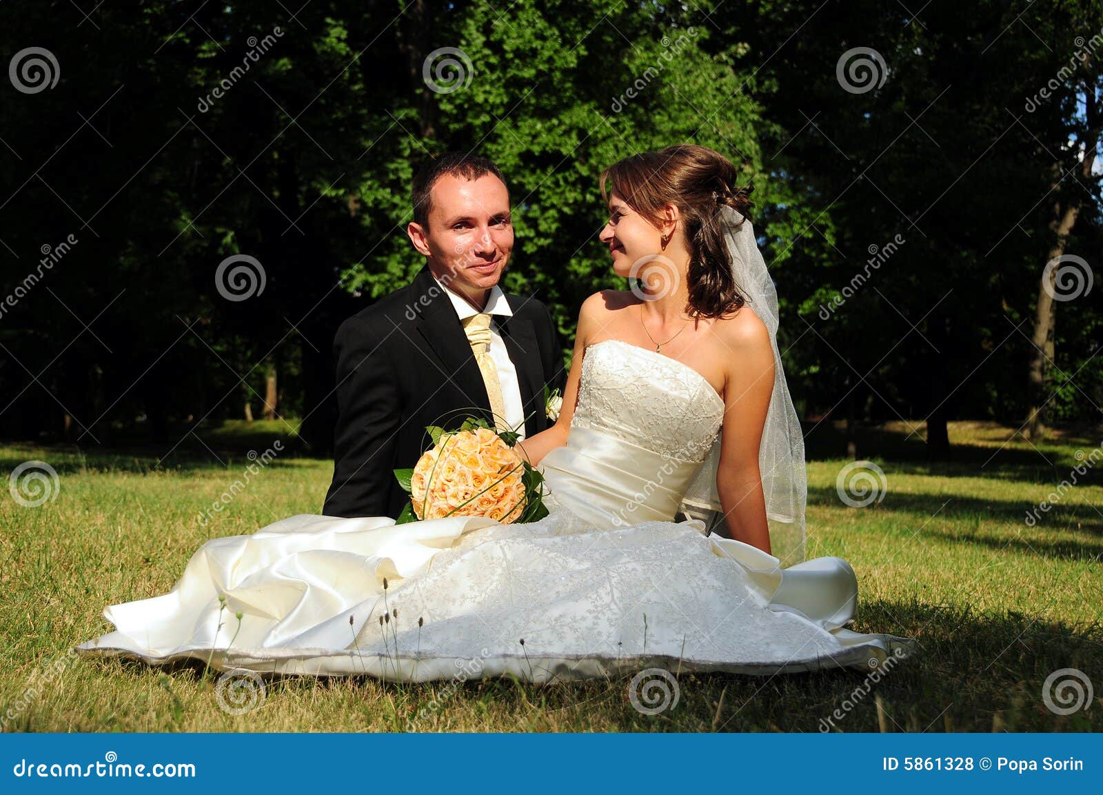 Bruid En Bruidegom Picture. Image: 5861328