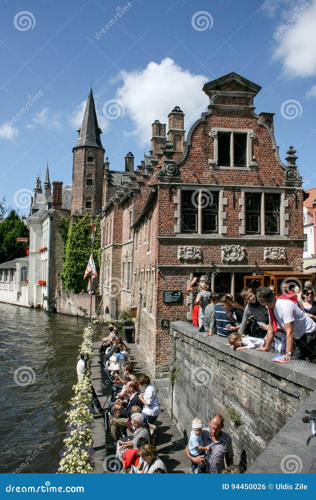 Brujas Francia foto editorial. Imagen de paisaje, casa - 94450026