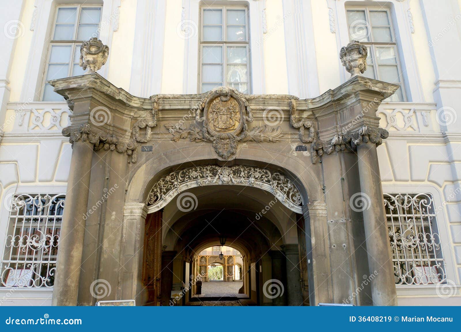 Brukenthal Nationaal Museum in Sibiu Stock Afbeelding - Image of reis ...