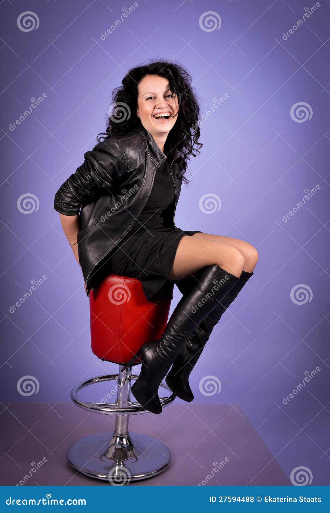 Brunette Woman on the Chear Stock Photo - Image of skin, care: 27594488