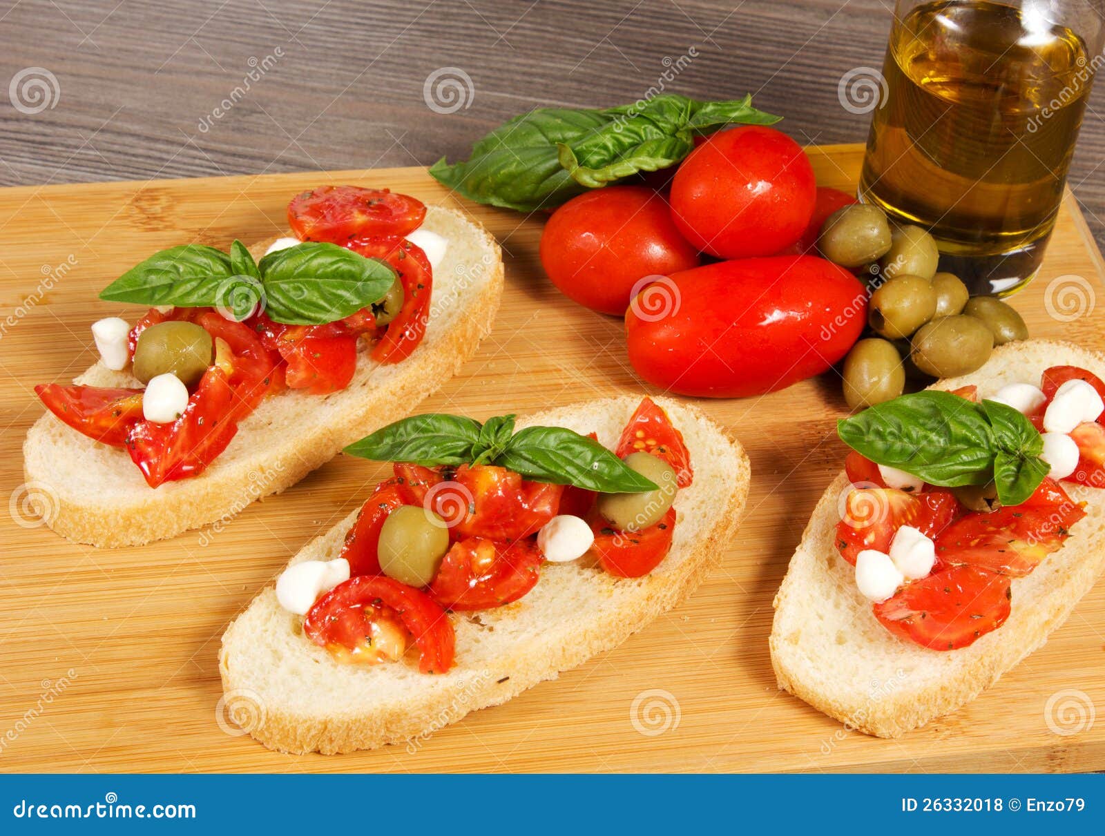 Bruschette fotografia stock. Immagine di alimento, mediterraneo - 26332018