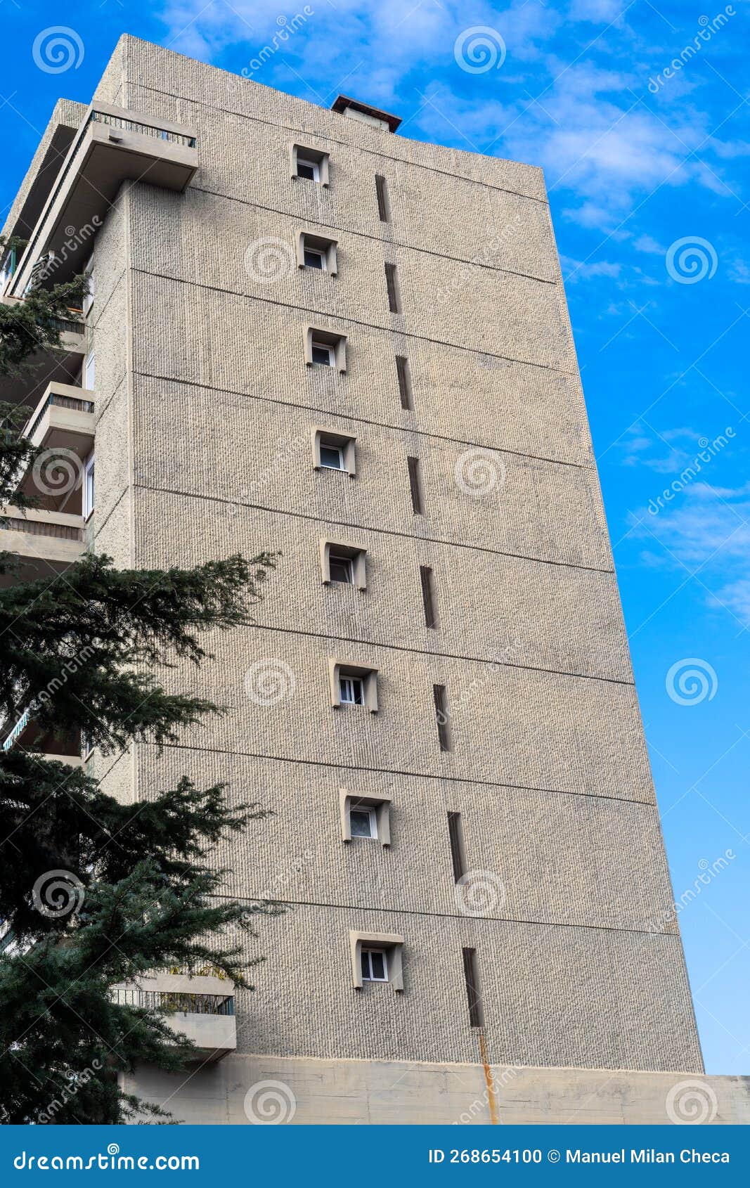 Brutalist Architecture Buildings, 1950s Architectural Style, United ...