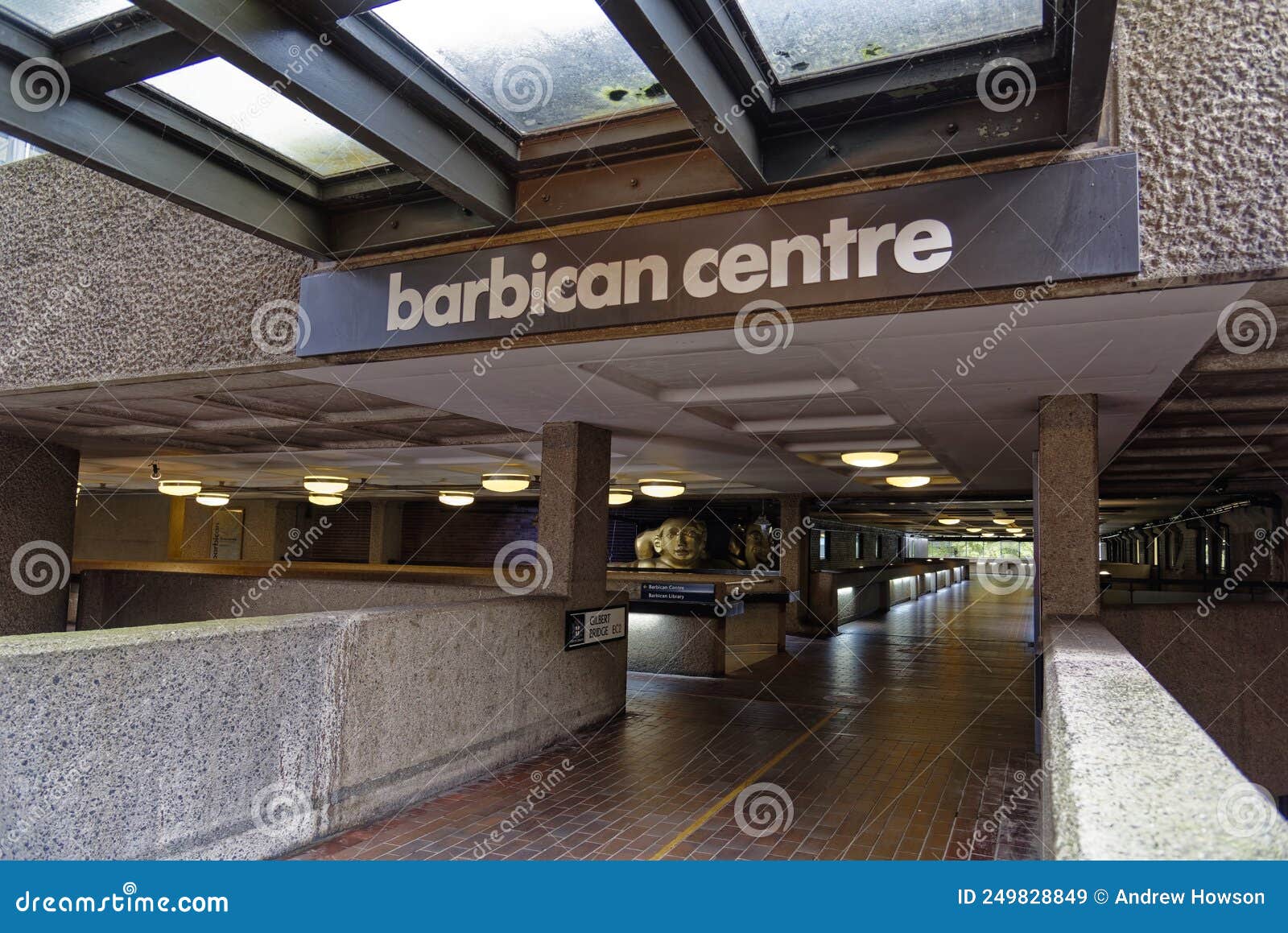 Barbican Centre Building, London Editorial Stock Image - Image of ...