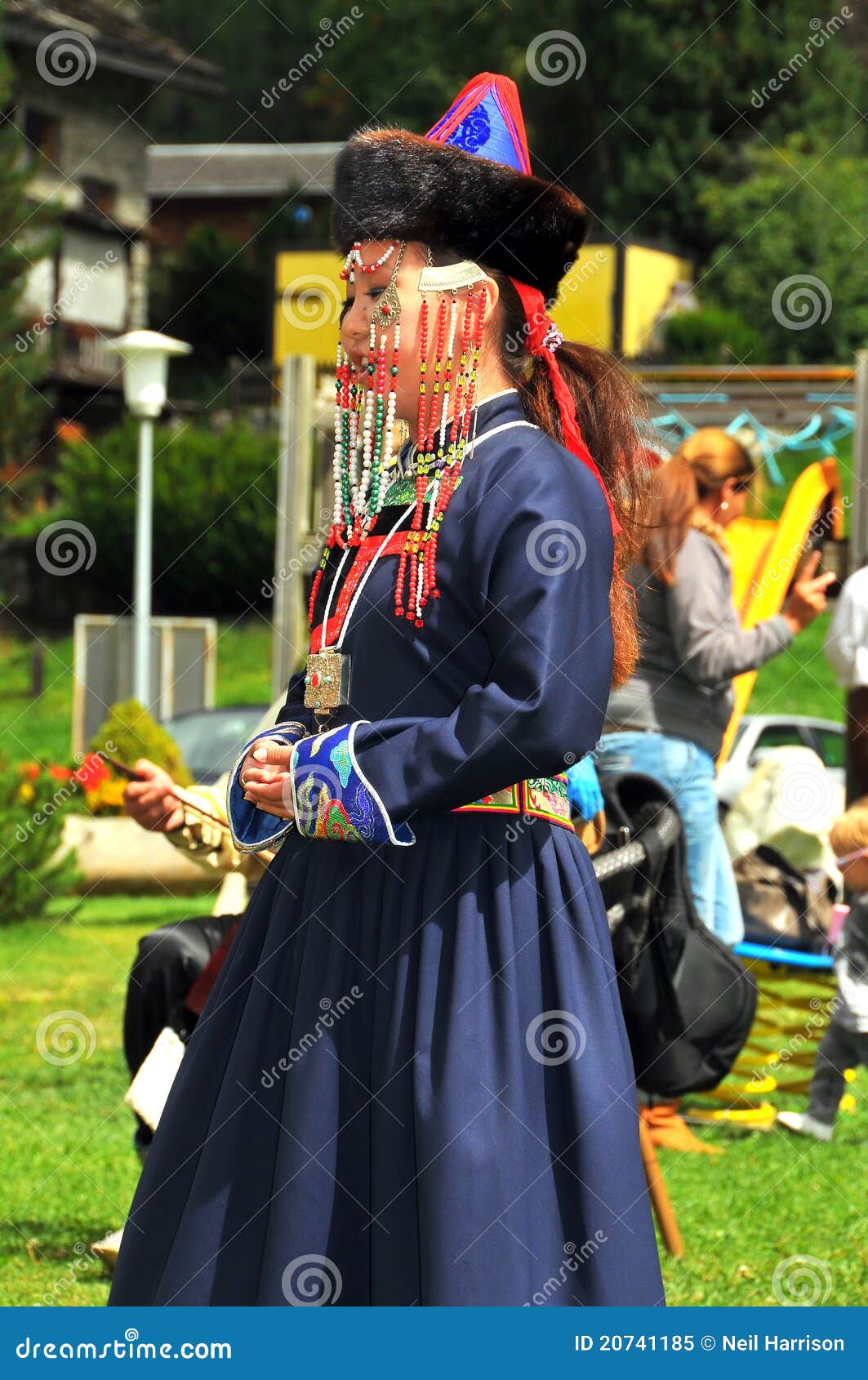 Bryat Dance Group editorial image. Image of folklore - 20741185