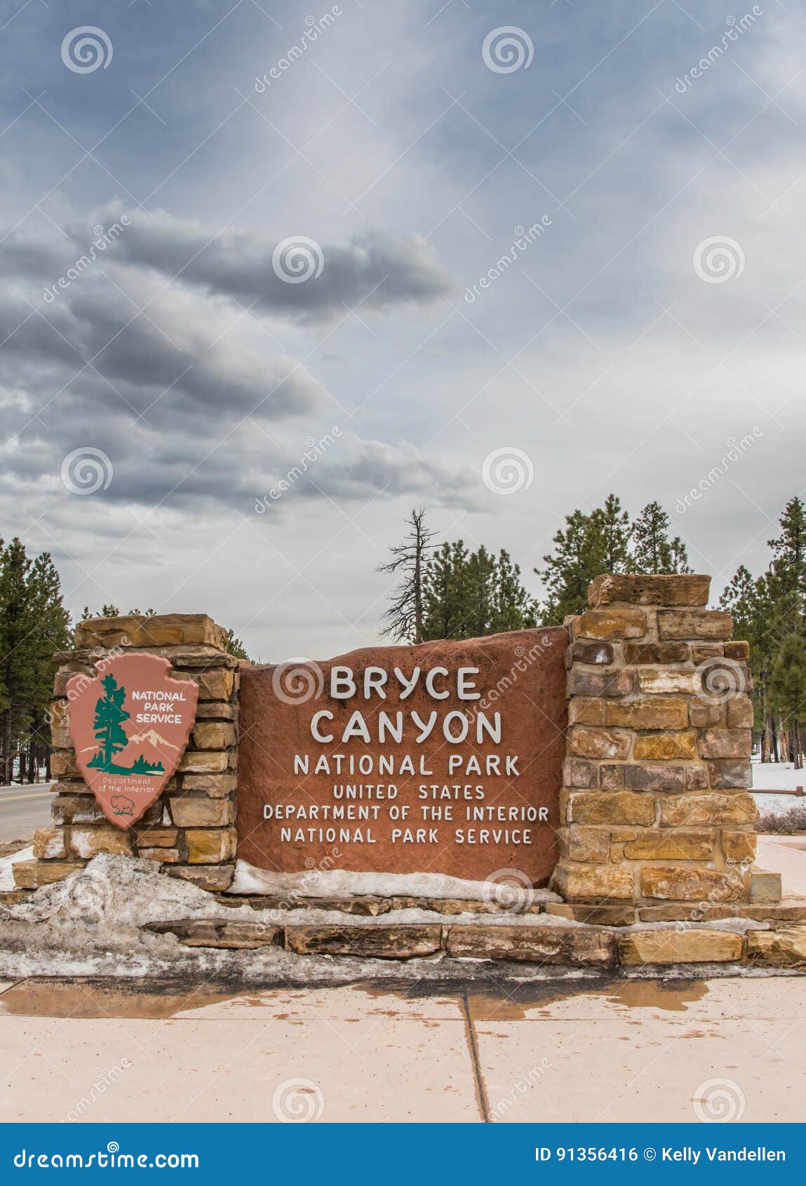 Bryce Canyon National Park Entry Sign Vertical Stock Photo - Image of ...