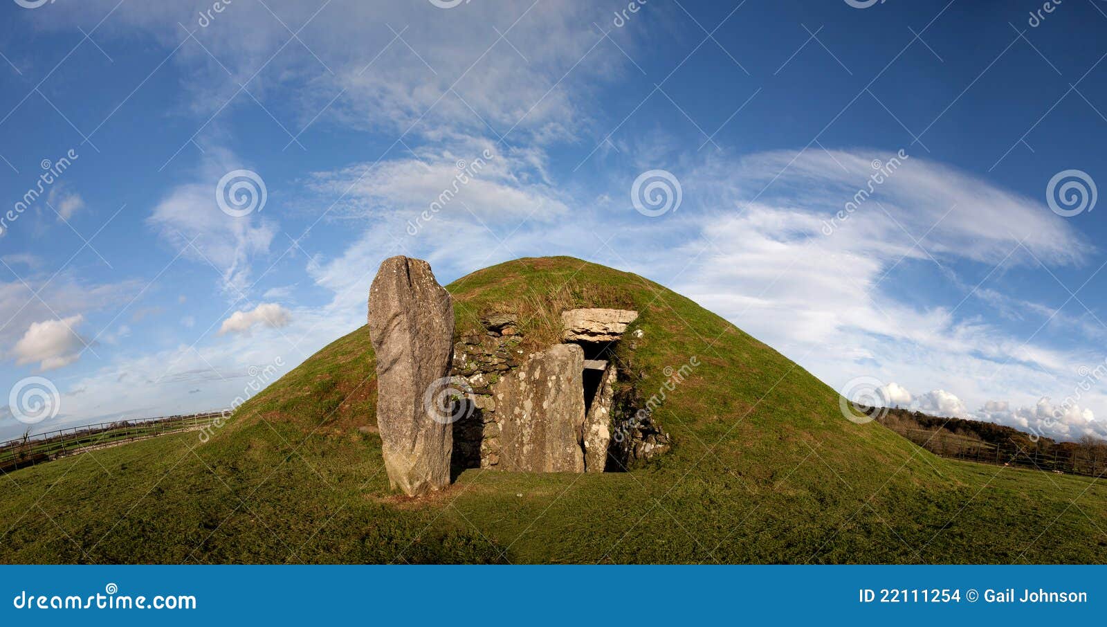 Bryn Celli Ddu stock photo. Image of monument, isle, overlying - 22111254
