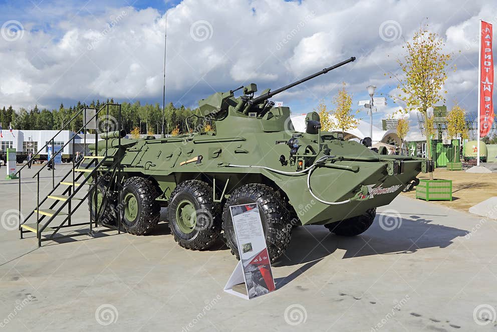 BTR-82A 编辑类照片. 图片 包括有 俄语, 活动, 显示, 犰狳, 运输, 论坛, 展览, 臂章 - 79587061
