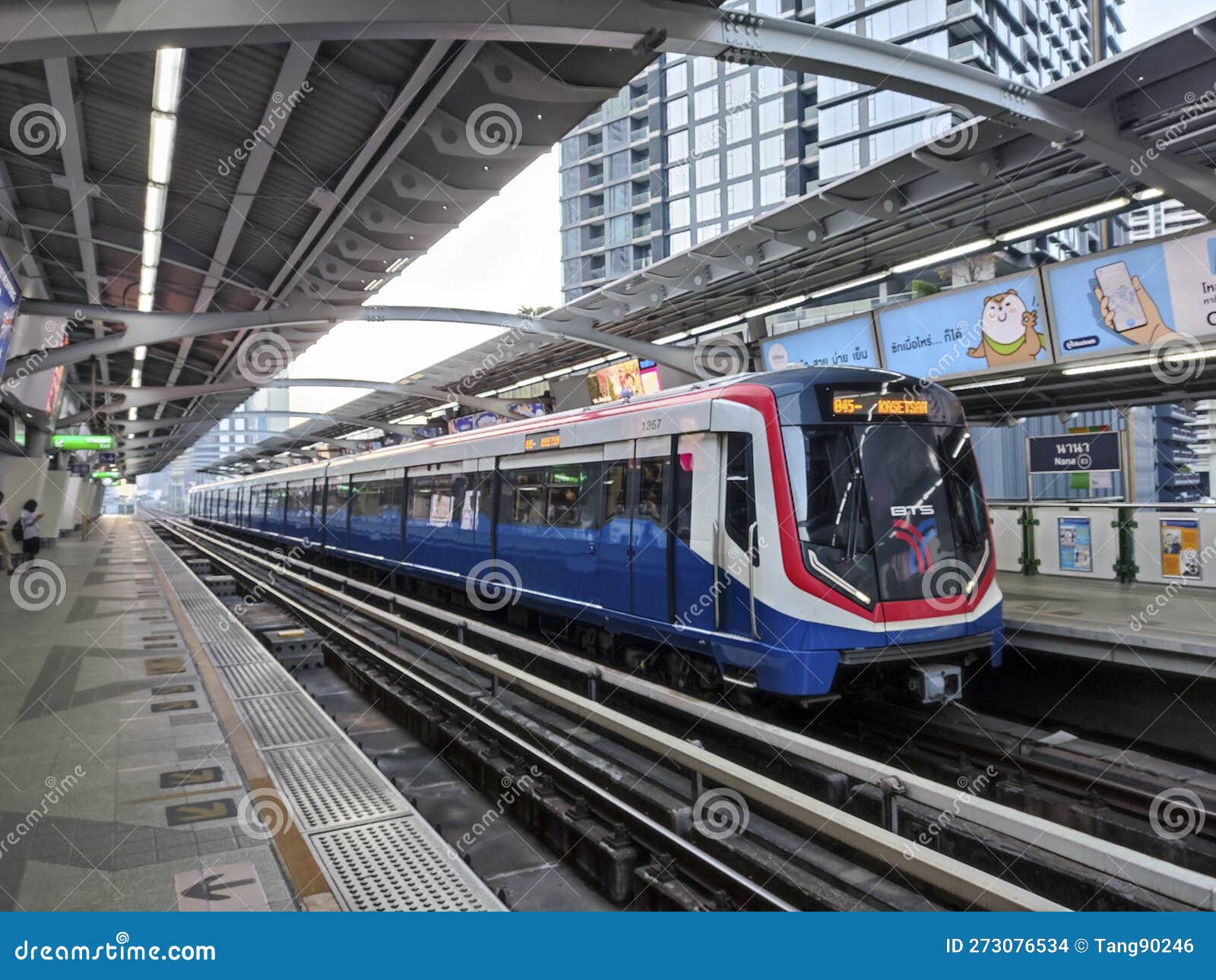BTS Sky Train Approaches the Station Platform in Bangkok Editorial ...