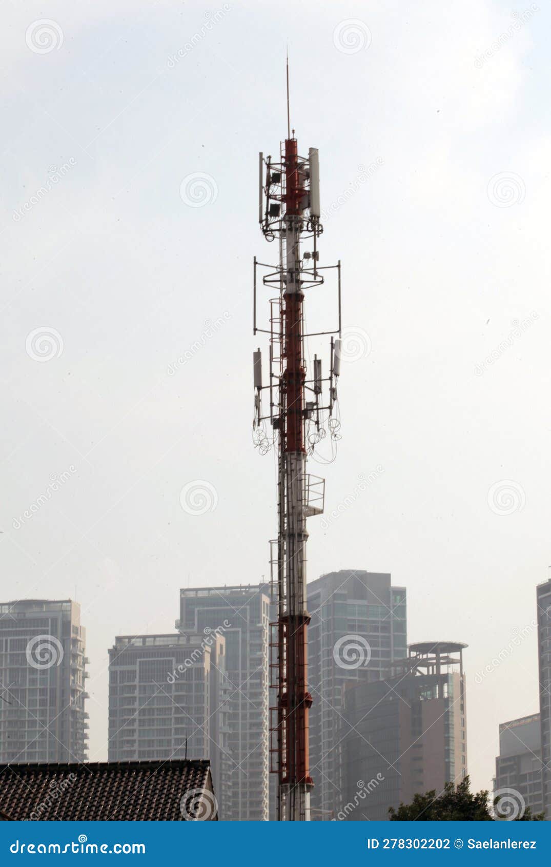 BTS Telecommunication and Mobile Network Infrastructure Stock Photo ...
