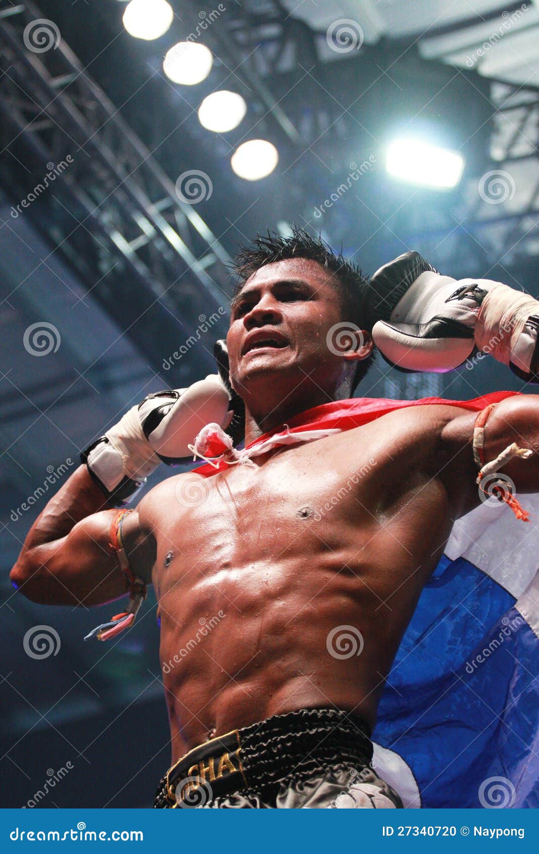 Buakaw Por.Pramuk editorial image. Image of pain, boxing - 27340720