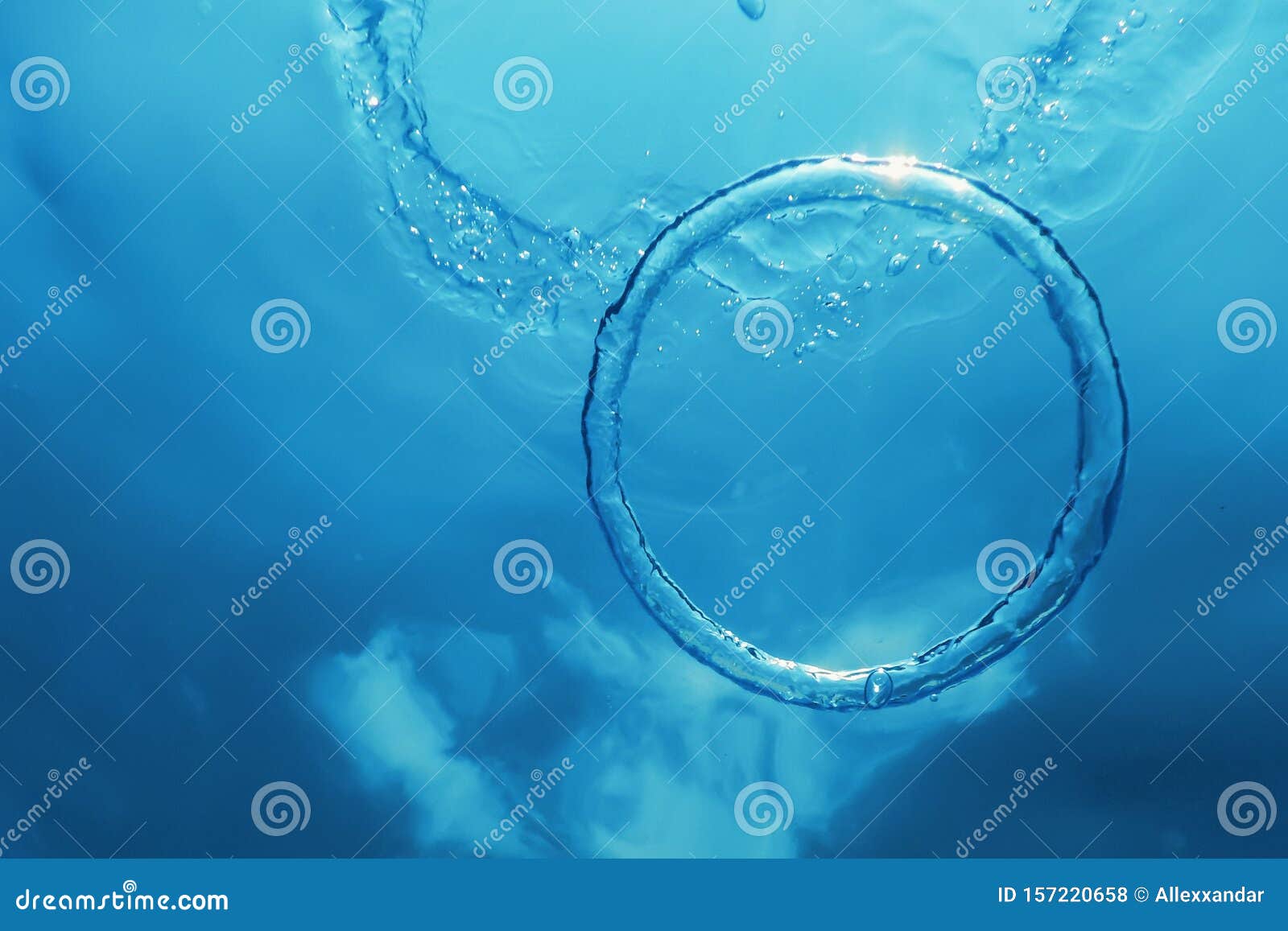 Bubble Ring Underwater, Ring Bubble Stock Photo - Image of smooth ...