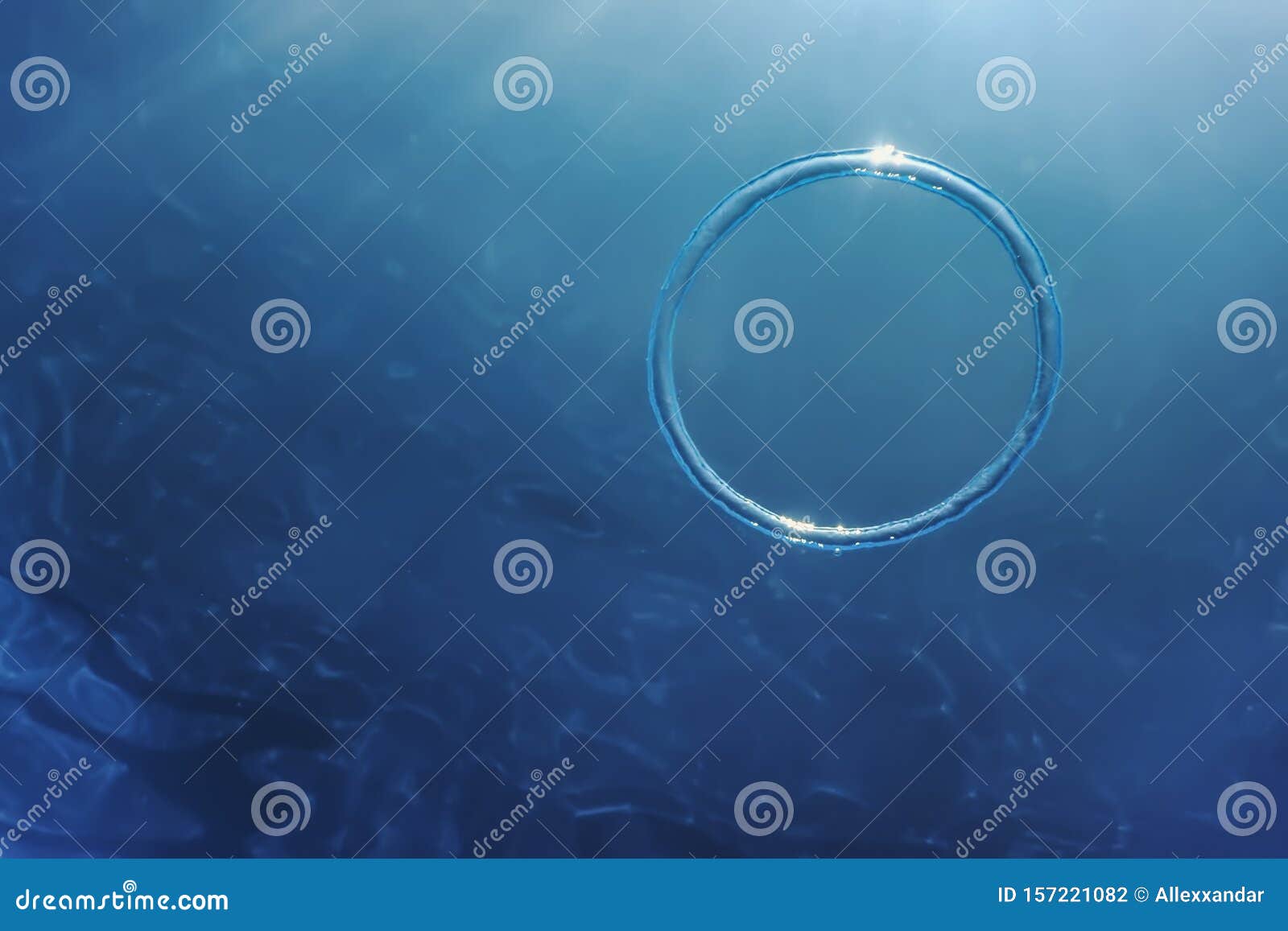 Bubble Ring Underwater, Ring Bubble Stock Photo - Image of transparent ...