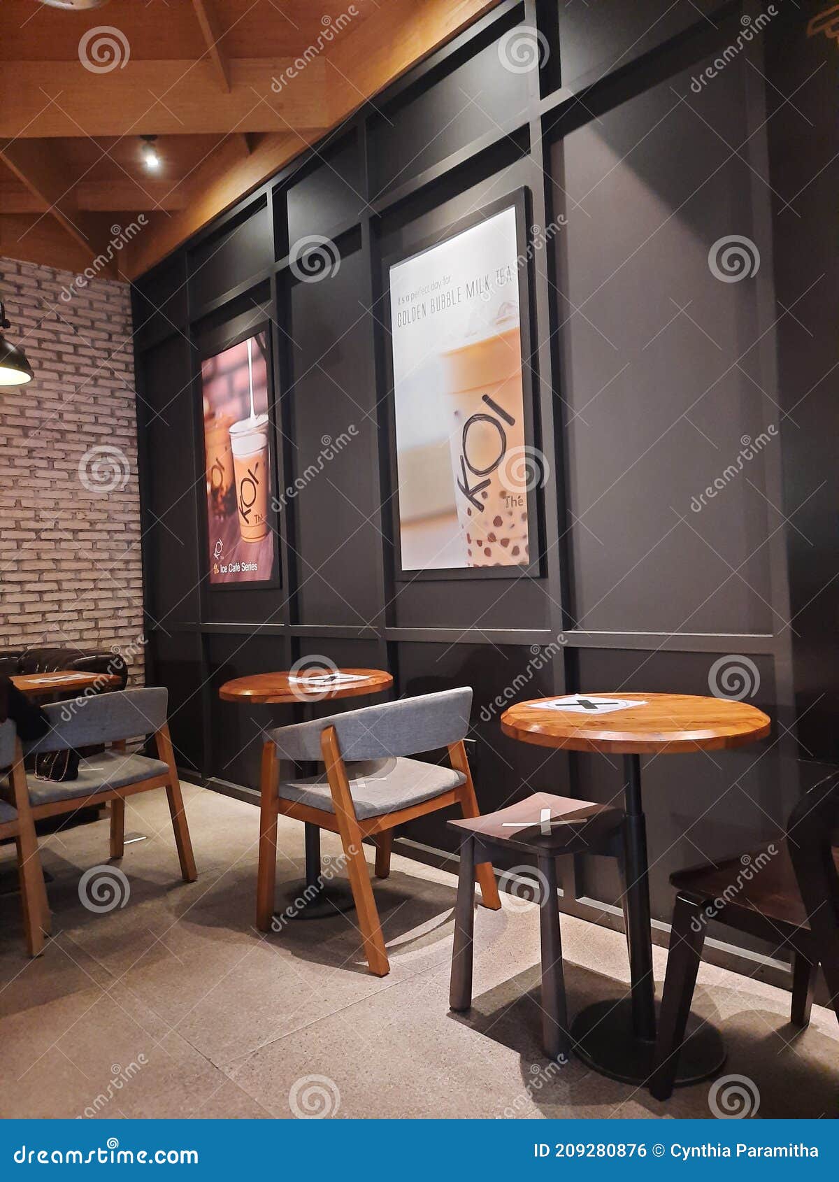 Bubble Tea Shop at the Mall Editorial Photo - Image of interior ...