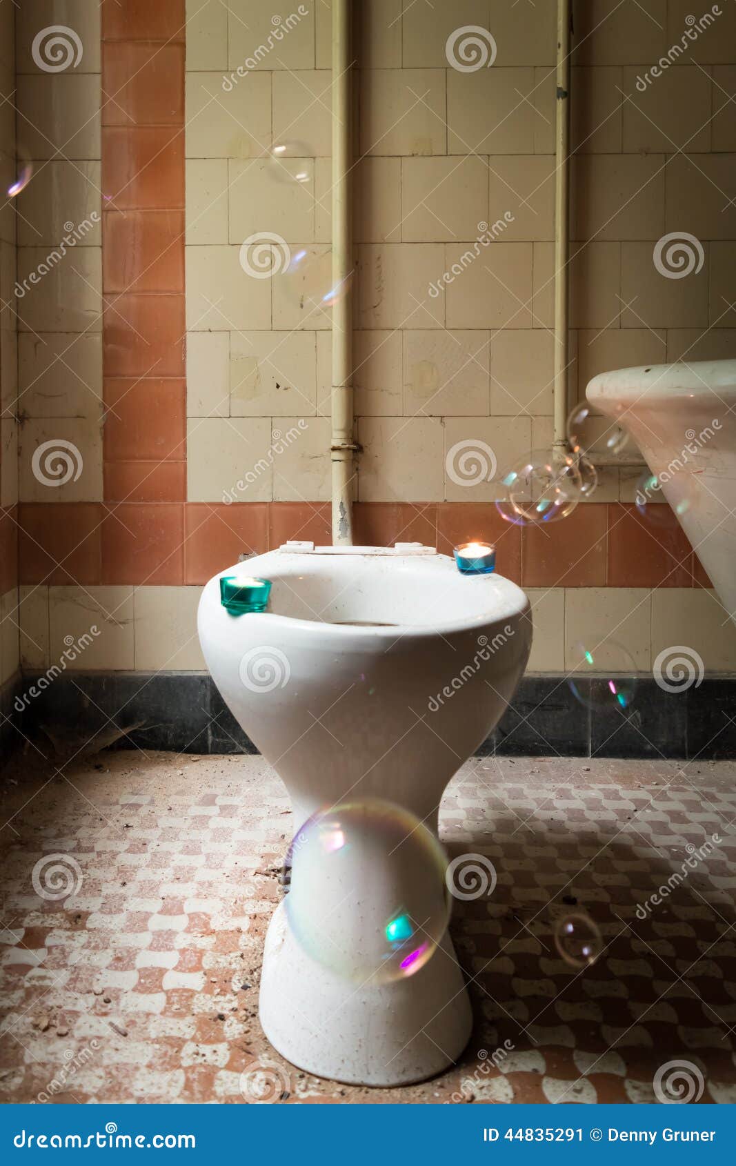 Bubble toilet stock image. Image of bathroom, lights - 44835291