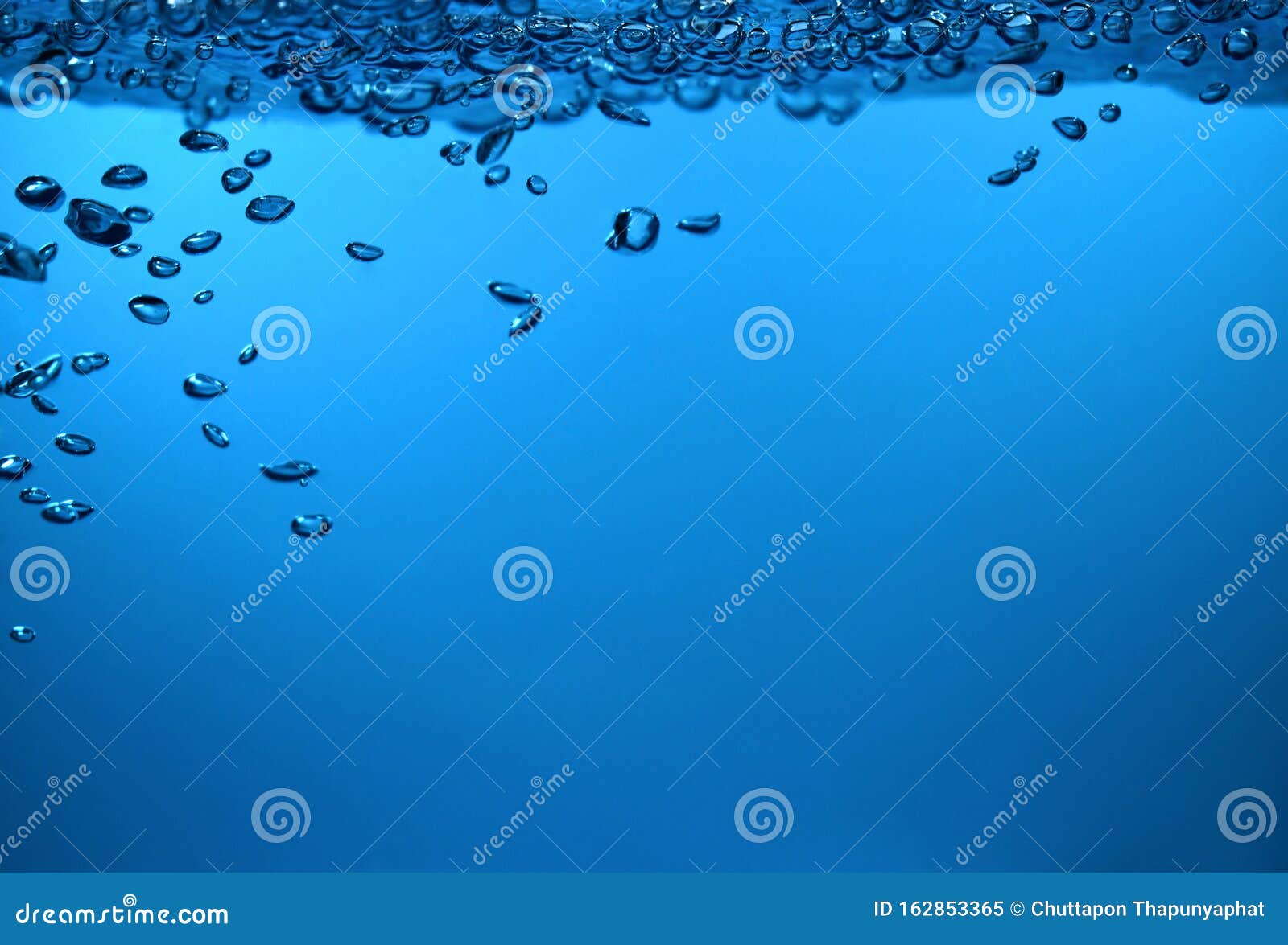 Bubble Under Blue Water Back Ground Stock Image - Image of aquarium ...