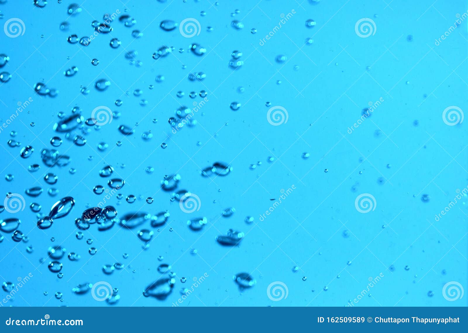 Bubble Under Blue Water Back Ground Stock Image - Image of bottom ...