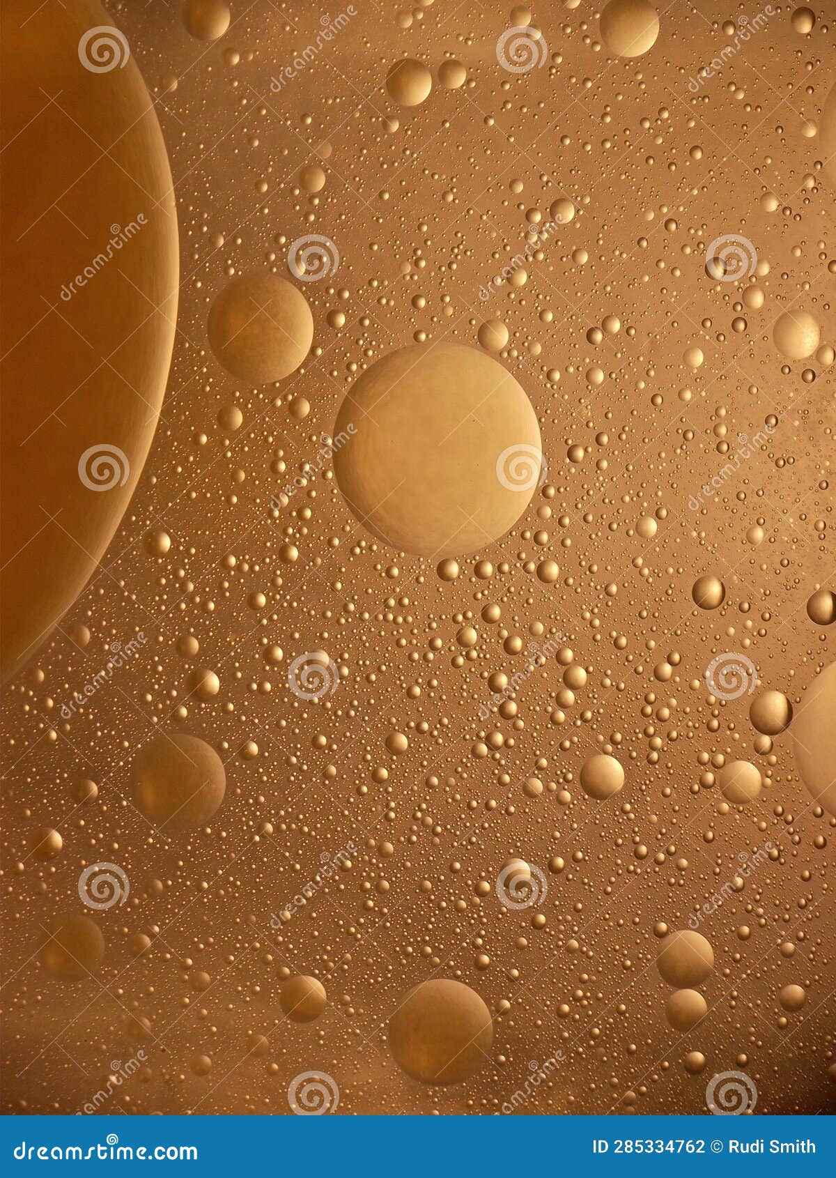 Bubbles during Fermentation of Beer Stock Photo - Image of pattern ...