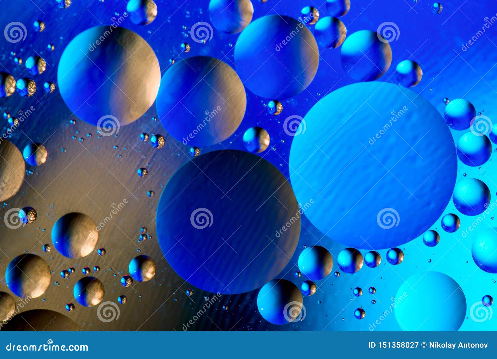 Structure Of Oxygen Cylinders Stock Photo | CartoonDealer.com #107670312