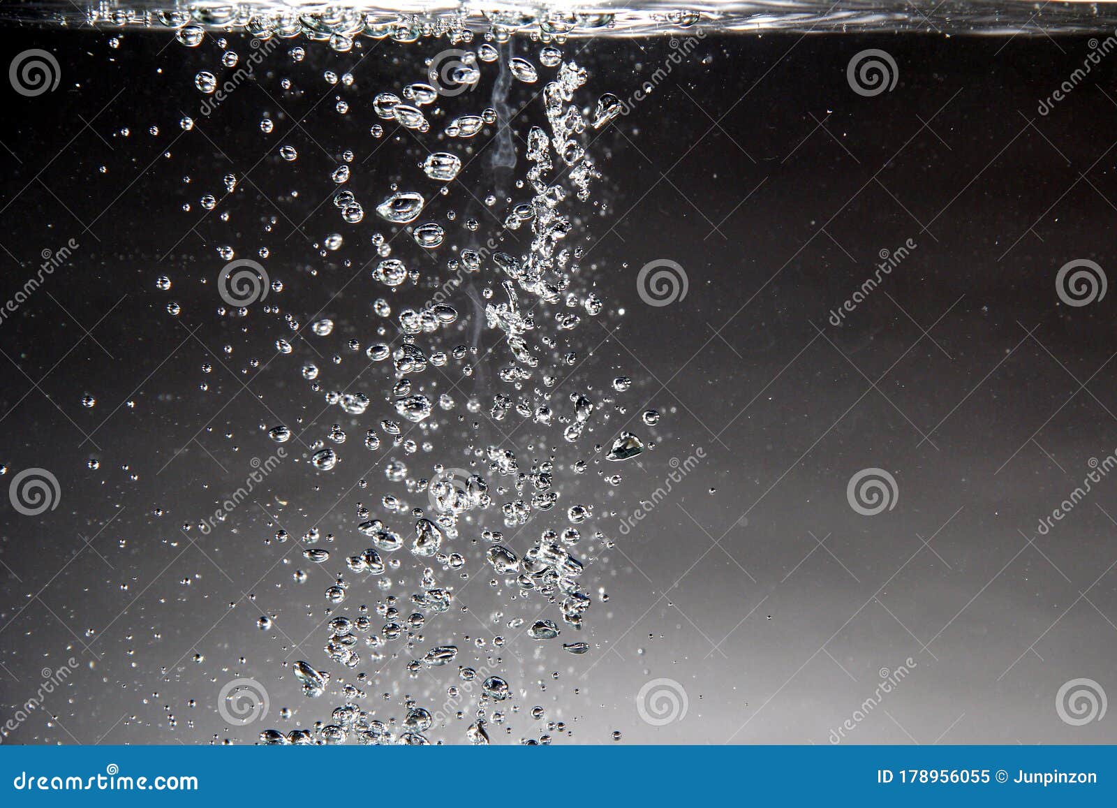 Bubbles and Splash of Water Stock Image - Image of droplets, movement ...