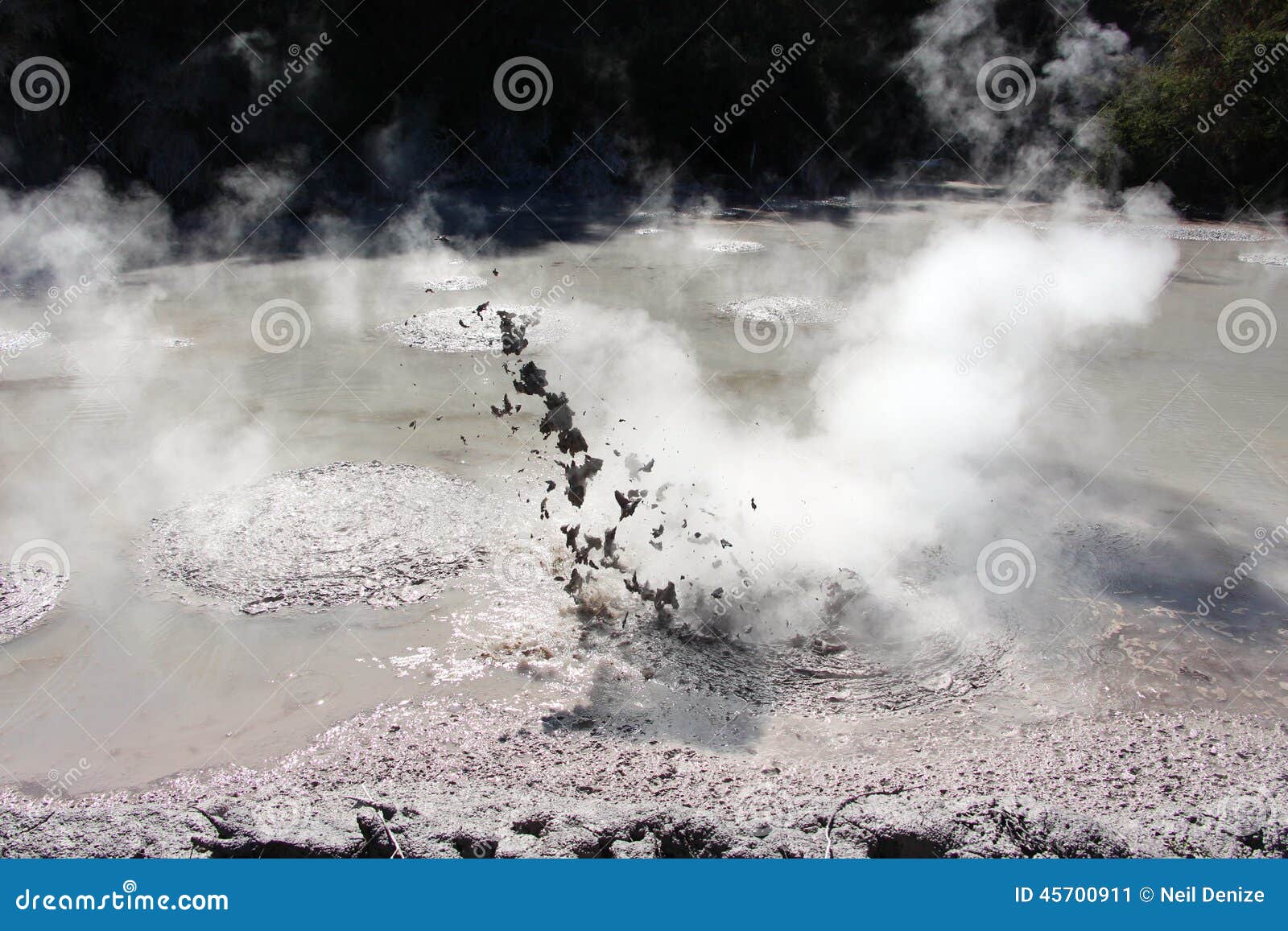 Bubbling mud pool stock image. Image of geothermic, knox - 45700911
