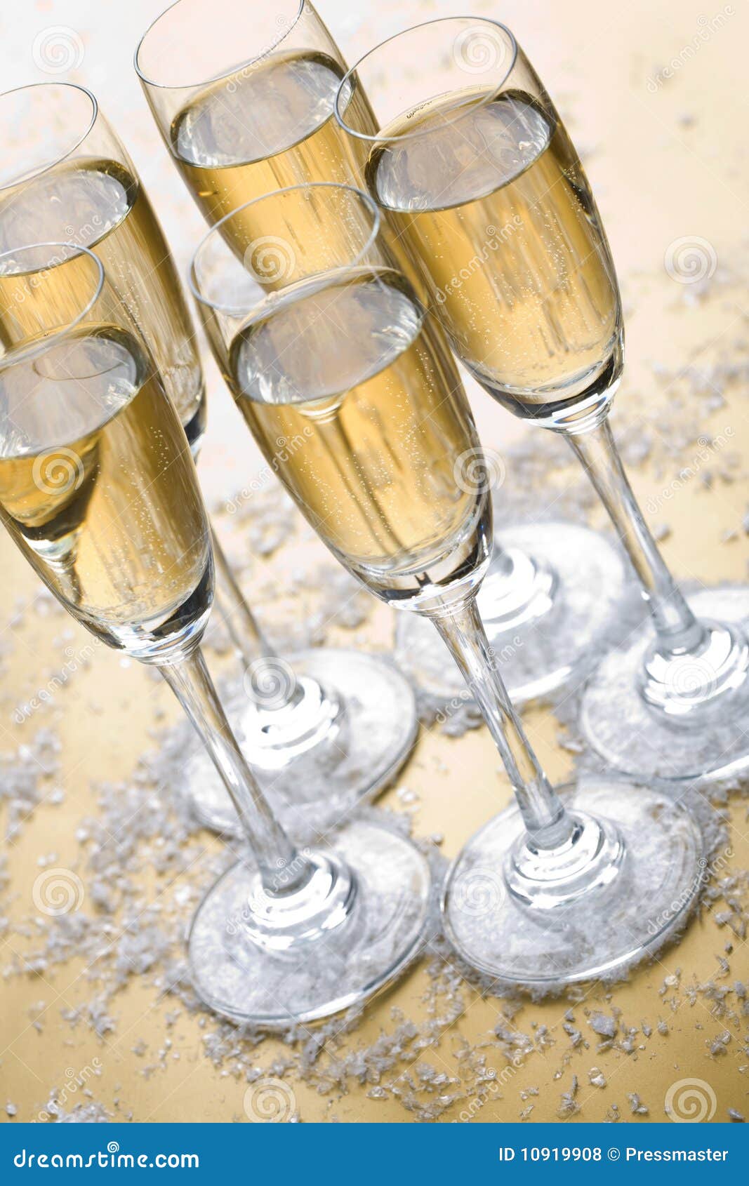Bubbly champagne stock photo. Image of festivity, life - 10919908