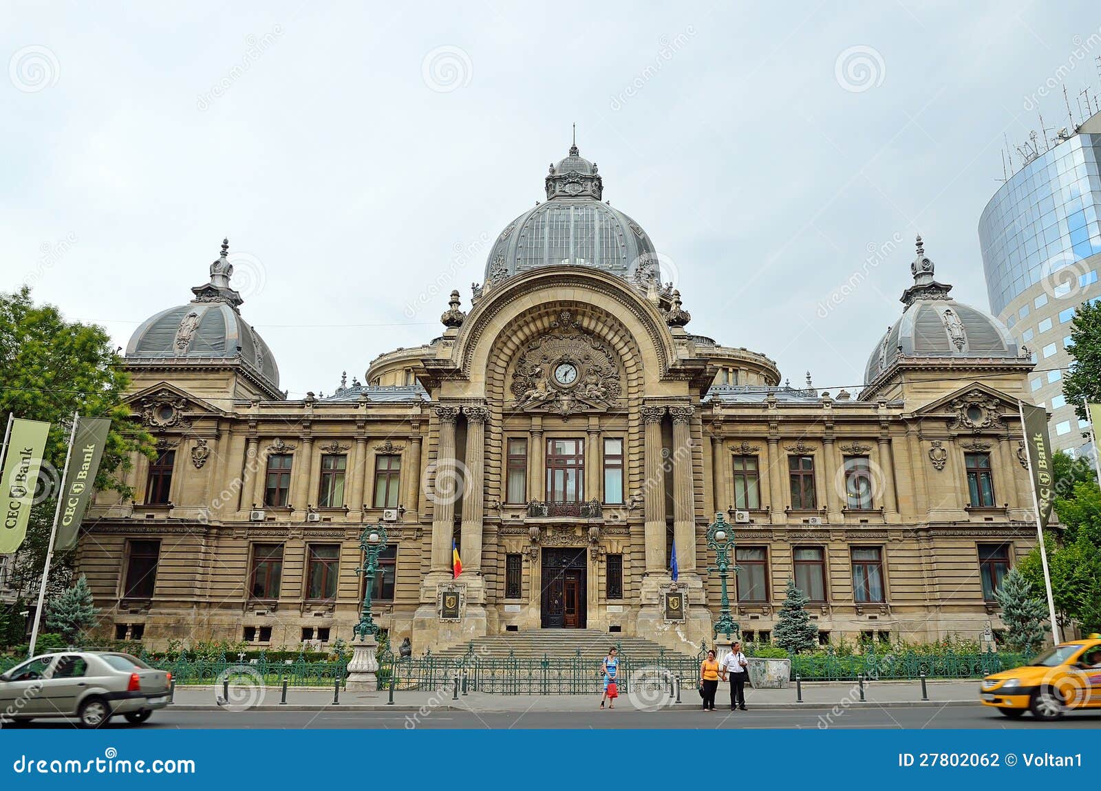 Bucarest, Roumanie photographie éditorial. Image du gens - 27802062
