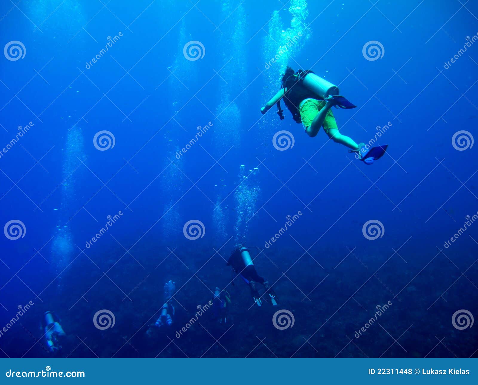 Buceo Con Escafandra En El Mar Del Caribe Foto de archivo - Imagen de ...