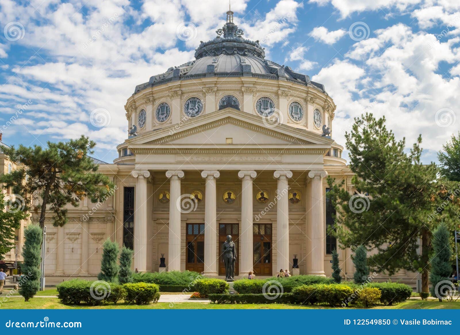 The Bucharest Atheneum editorial image. Image of city - 122549850