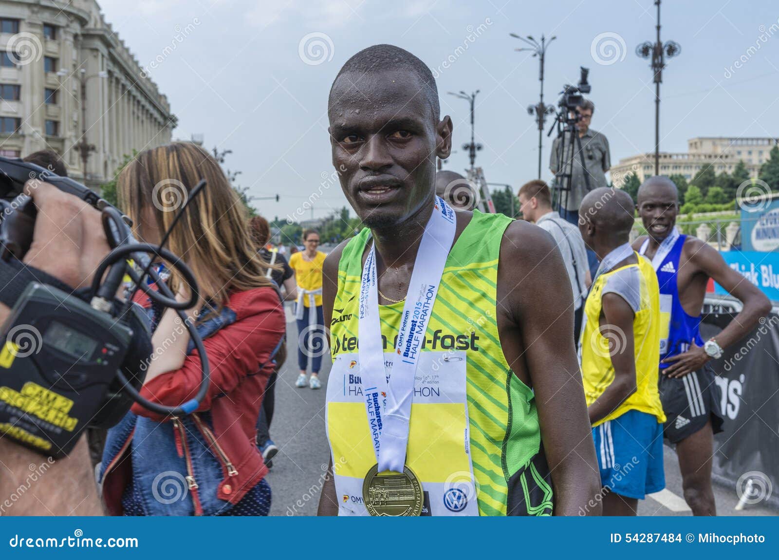 Black marathon racer editorial stock image. Image of action - 54287484
