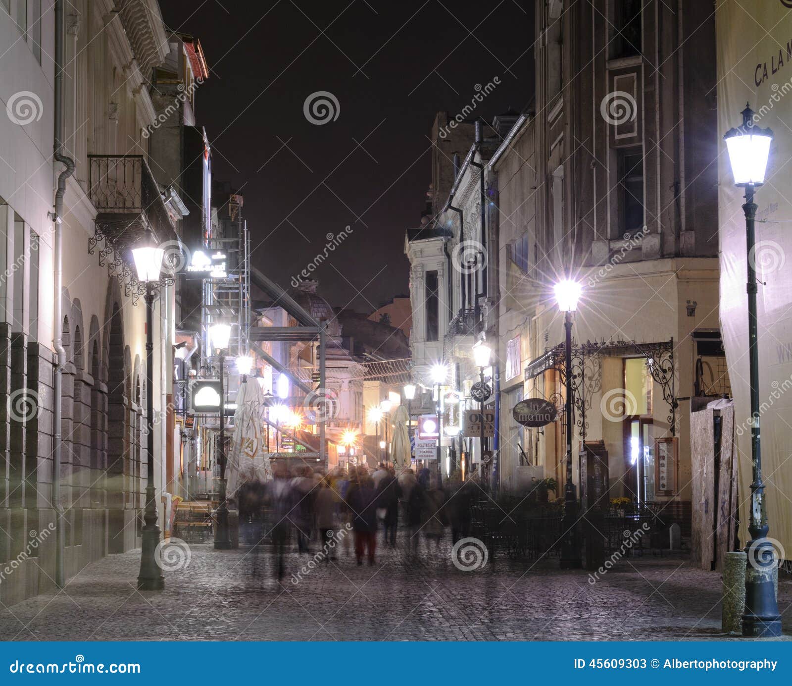 Bucharest night scene editorial stock photo. Image of shop - 45609303