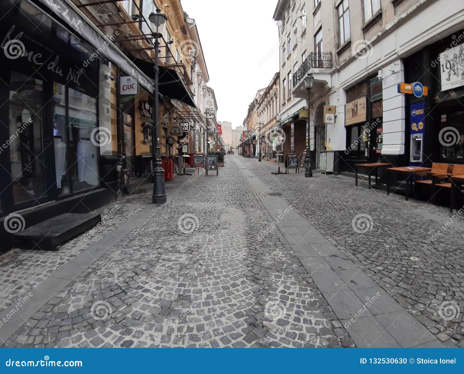 Bucharest old streets editorial image. Image of bucharest - 132530630