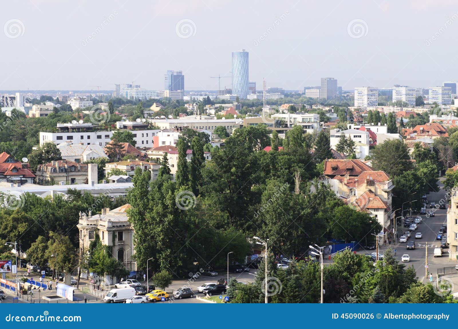 Bucharest - Piata Victoriei Editorial Photo - Image of landmark ...