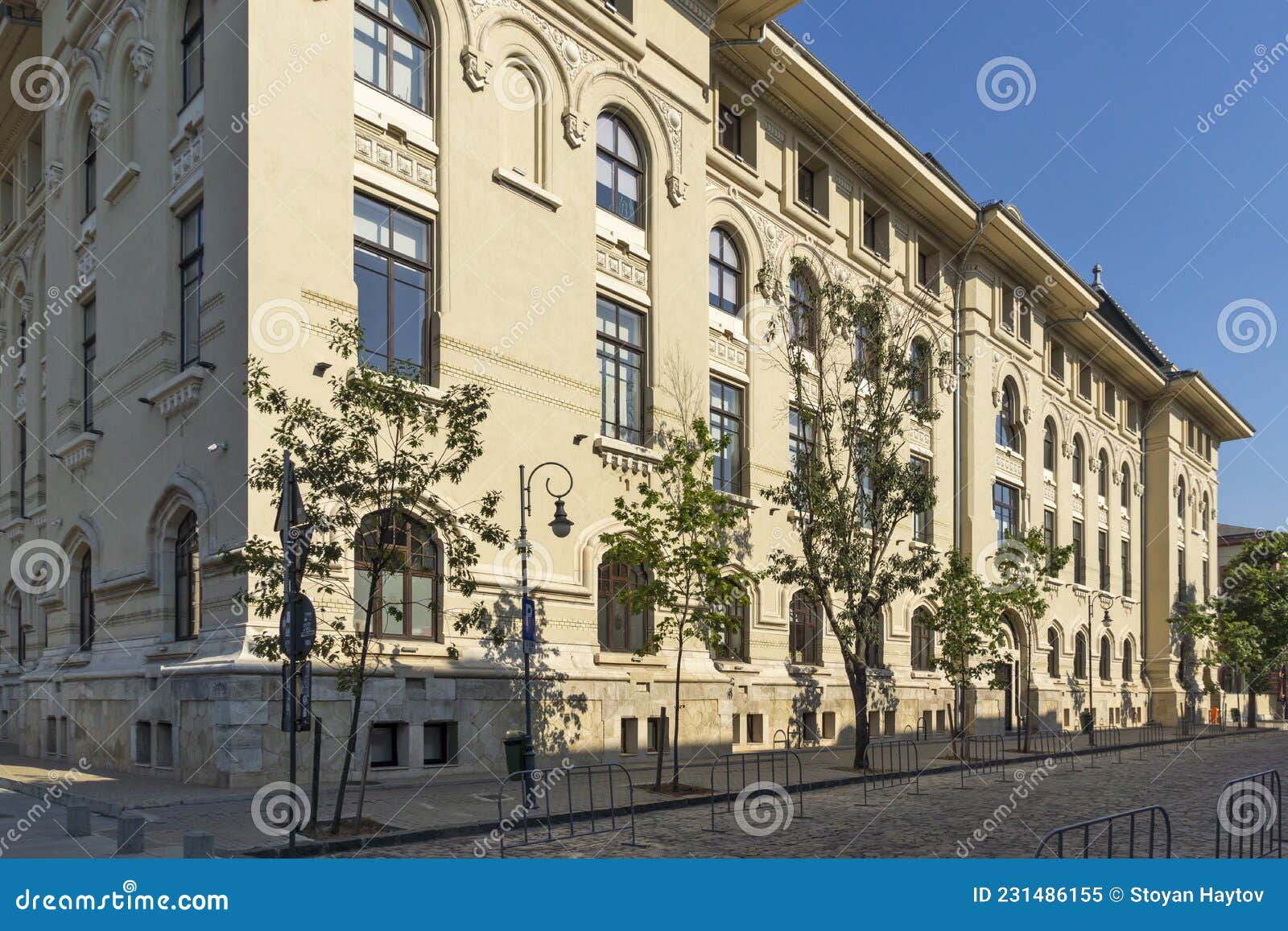City Hall at the Center of City of Bucharest, Romania Editorial Image ...