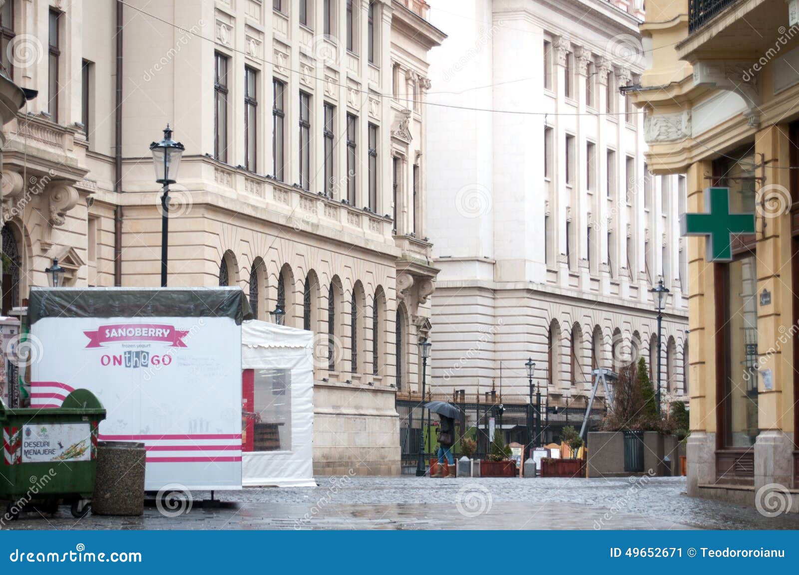 Bucharest street view editorial photo. Image of kitchen - 49652671