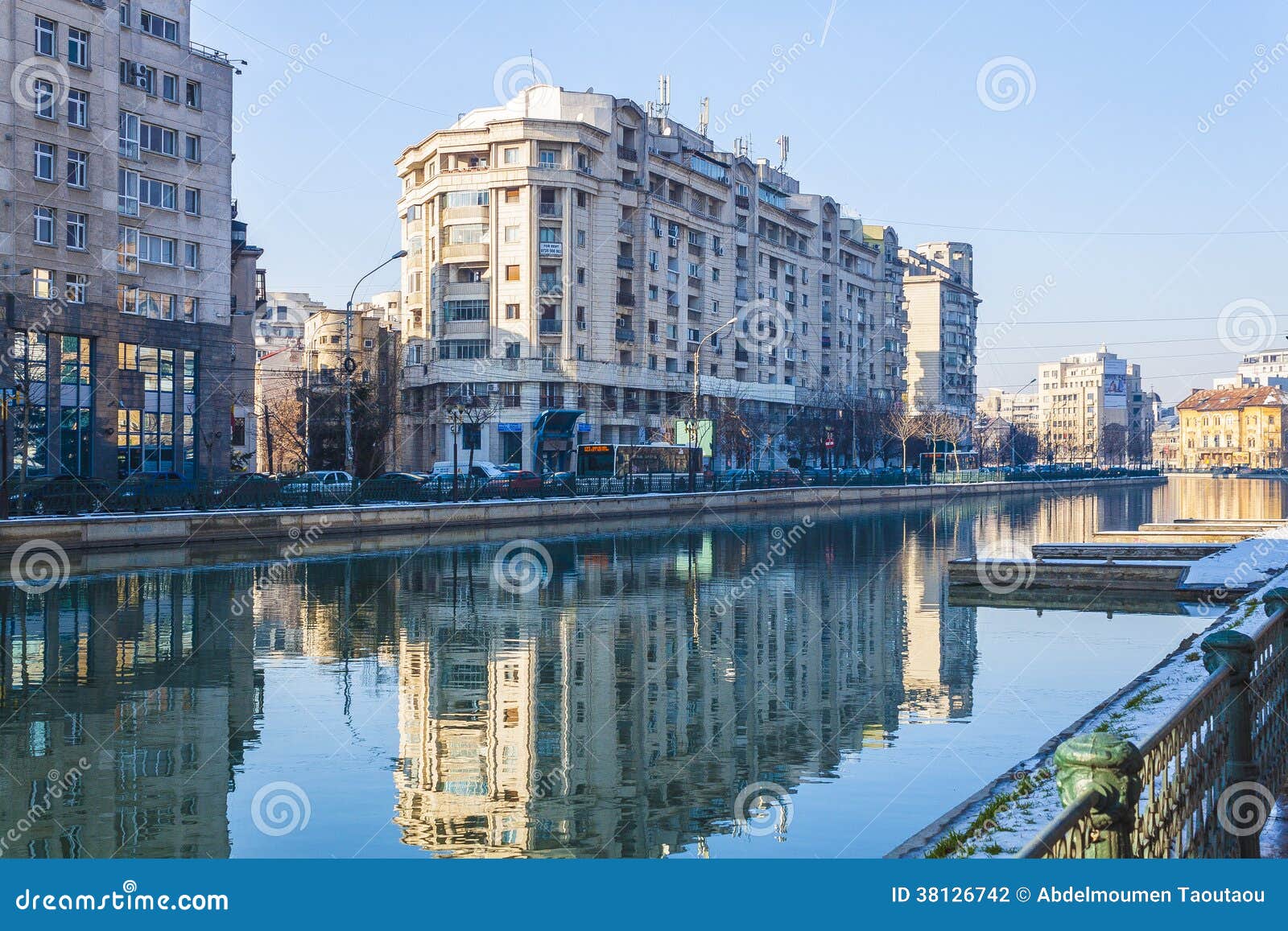 Bucharest in winter editorial photography. Image of congeal - 38126742
