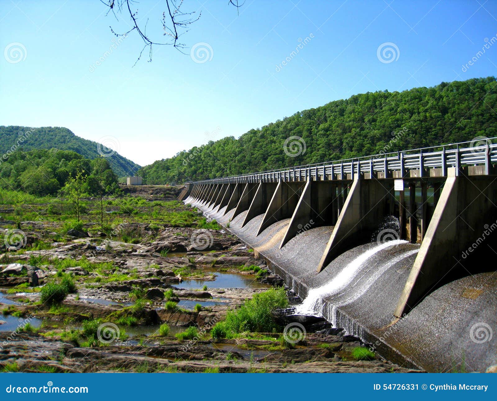 Buck Dam imagen de archivo. Imagen de carroll, parque - 54726331