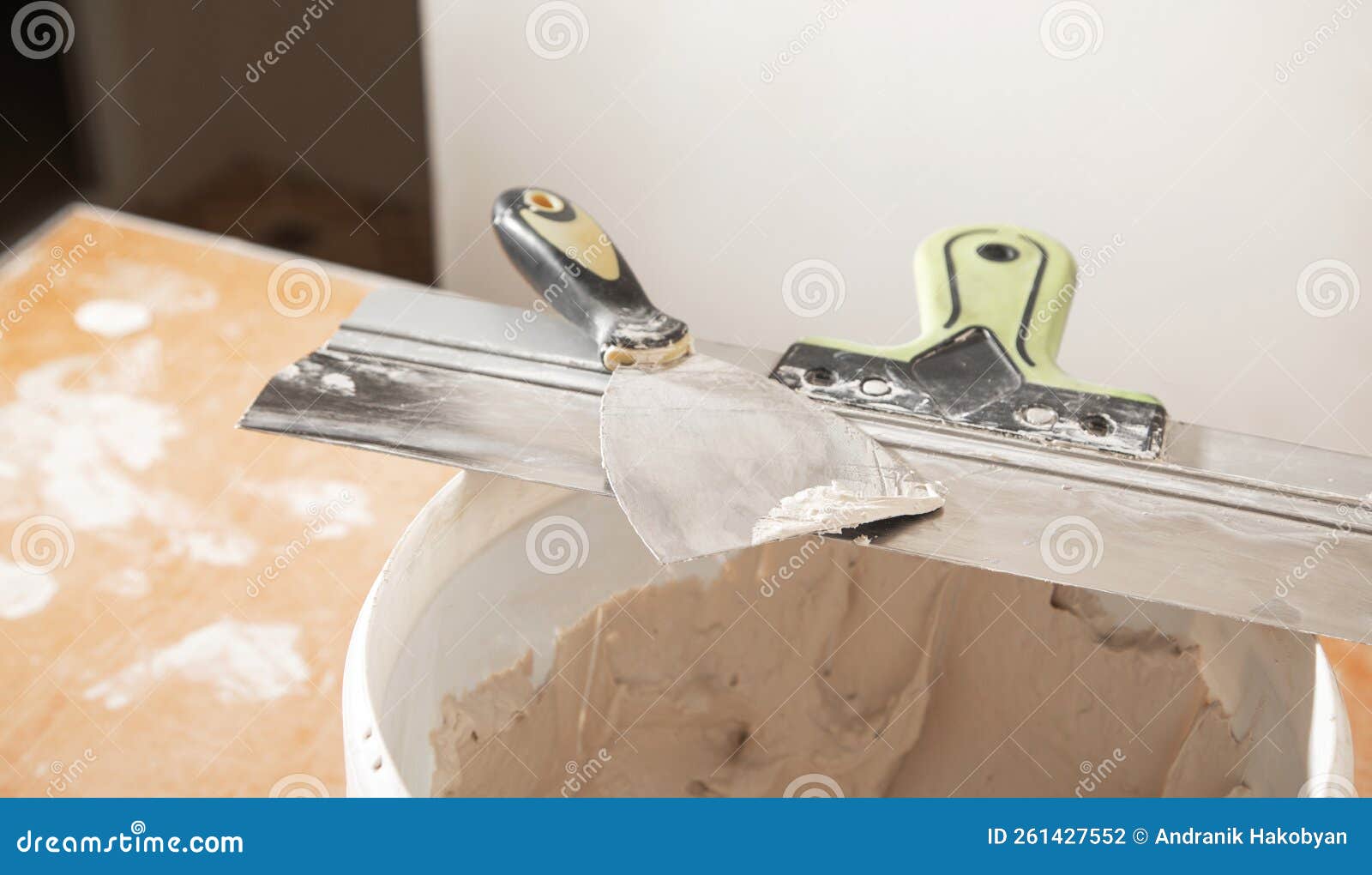 Bucket with Spatula, Interior Repair and Wall Alignment Stock Photo ...