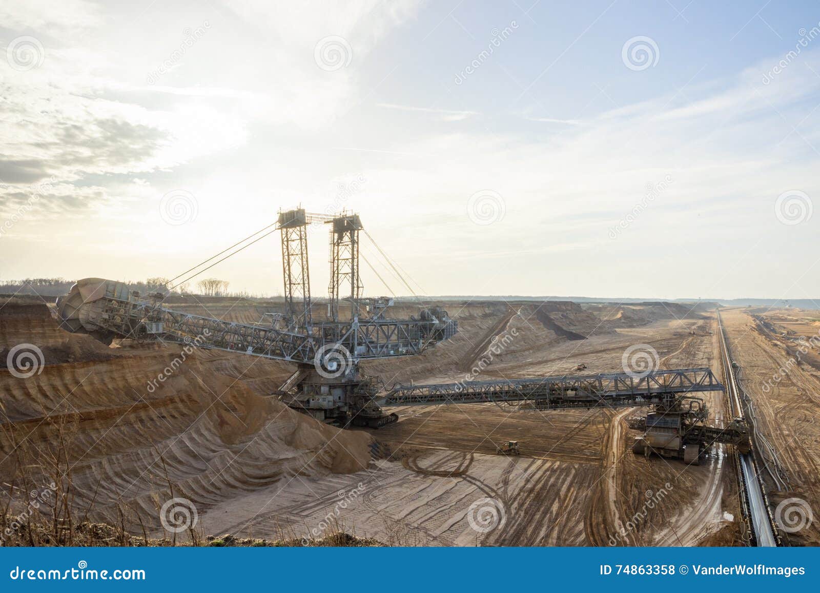 Bucket Wheel Excavator Mining Stock Photo - Image of quarry, excavator ...