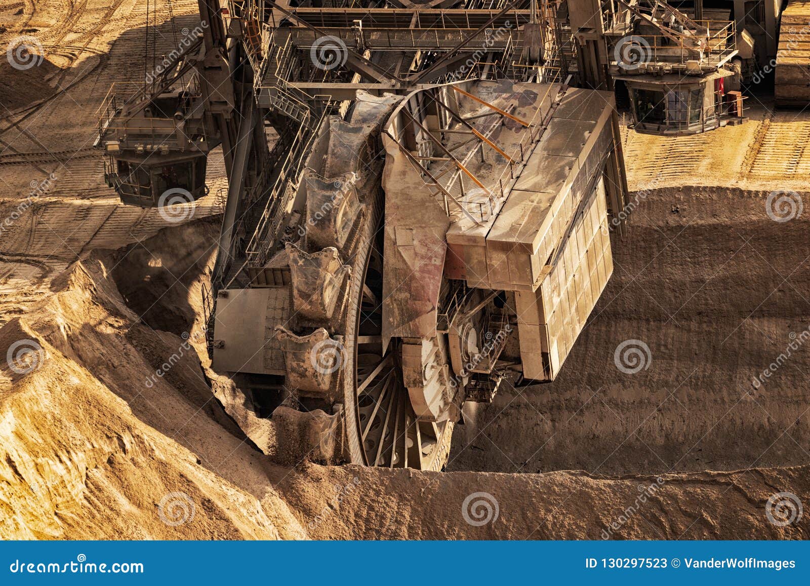 Bucket Wheel Excavator Mining Stock Image - Image of germany, excavator ...