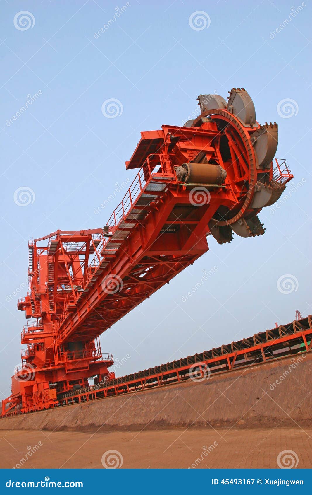 Bucket Wheel stock image. Image of digging, dirt, backhoes - 45493167