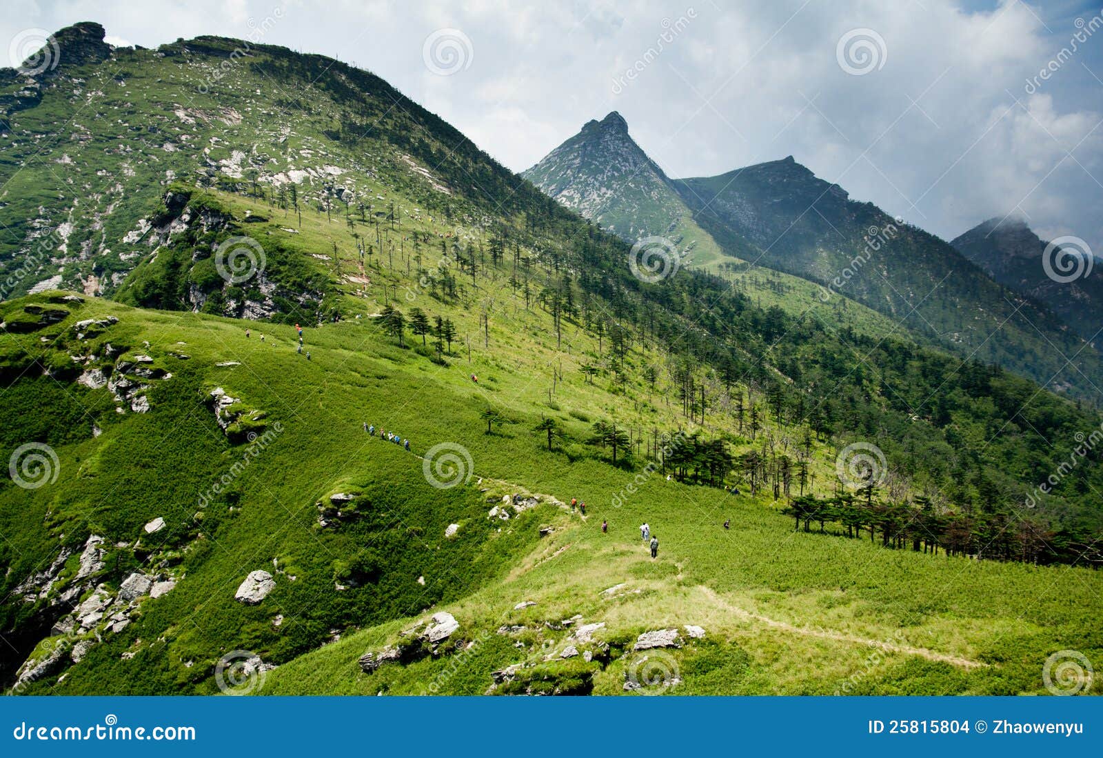 The Buckhorn Ridge of Qinling Mountain Stock Photo - Image of hill ...