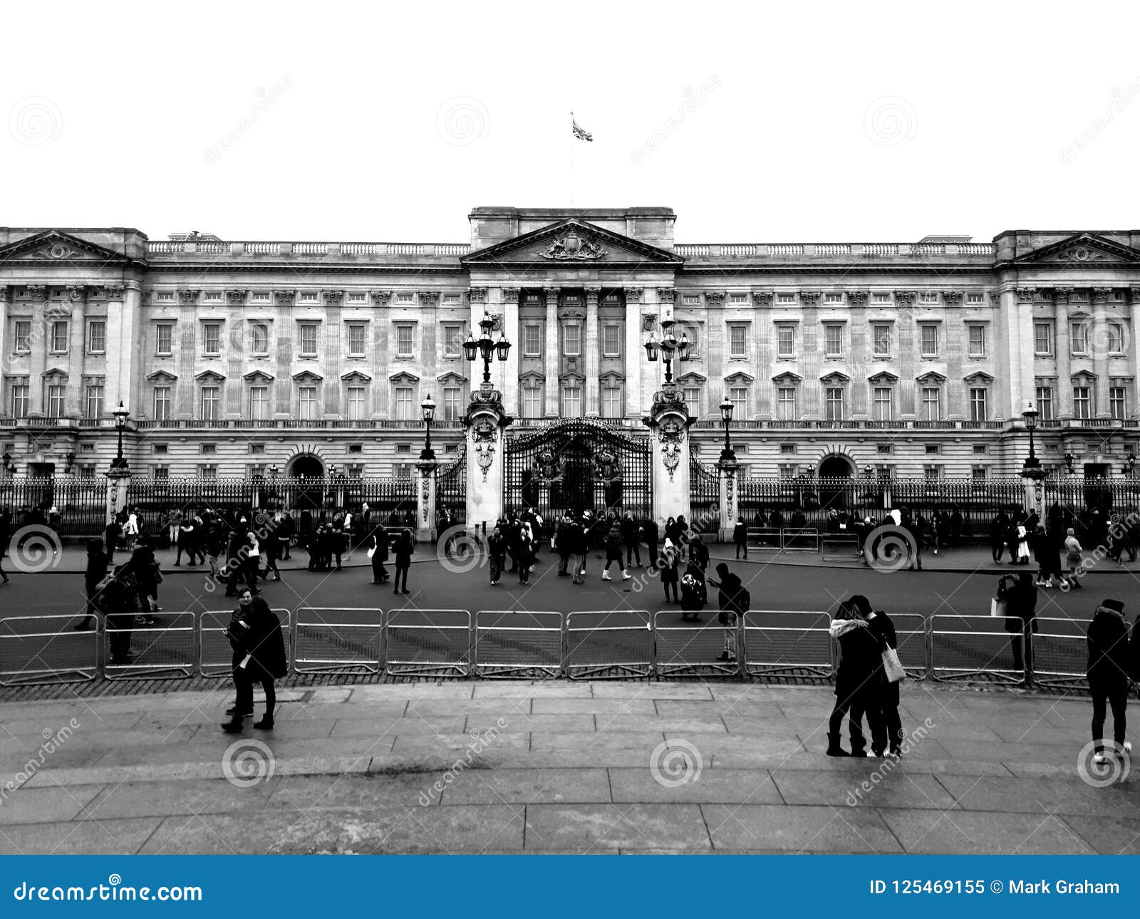 Buckingham Palace editorial image. Image of white, buckingham - 125469155
